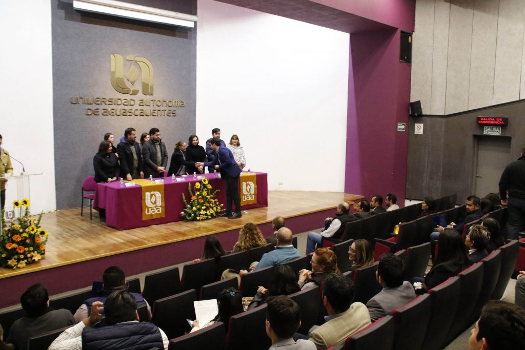 UAA actualiza a 71 profesionistas a través de diplomados del ámbito ...