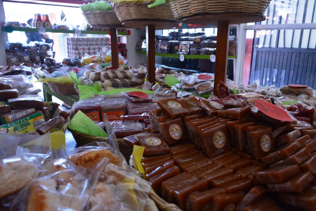 La guayaba, emblema cultural y gastronómico de Calvillo - UAA ...