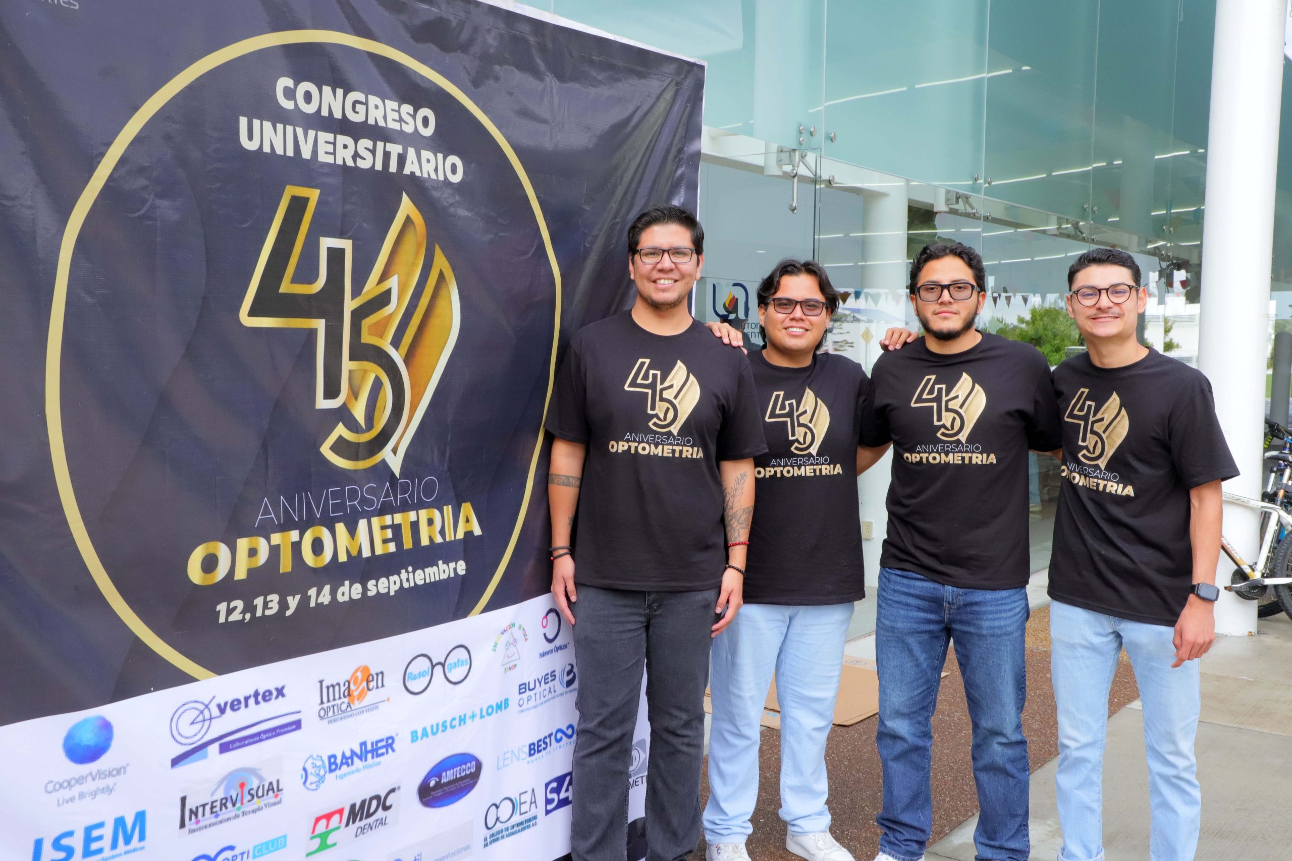 Licenciatura en Optometría de la UAA cumple 45 años - UAA | Universidad ...